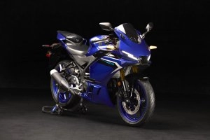 2025 YZF-R3 - Gallery | Yamaha Motorsports, USA